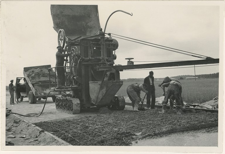 Riksettan genom Bergshammar.